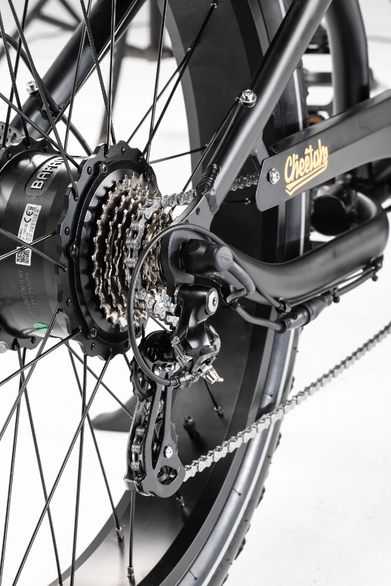 Revi Bikes Cheetah PLUS Café Racer 750W 48V 17.5Ah Fat Tire Cruiser El ...