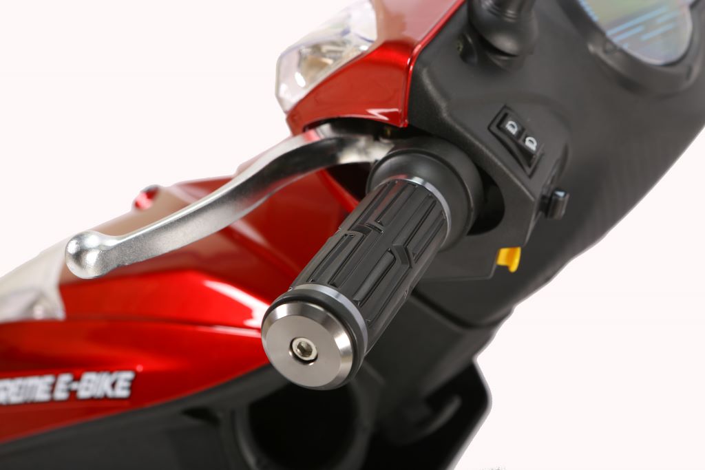 X-Treme Cabo 500W Cruiser Elite Moped 48 Volt Electric Scooter - Zoom ...